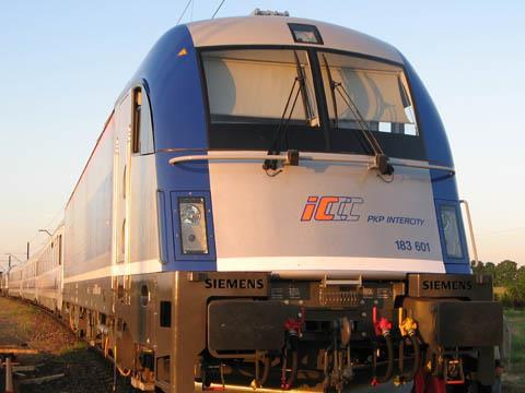 New Polish locomotive speed record | News | Railway Gazette International