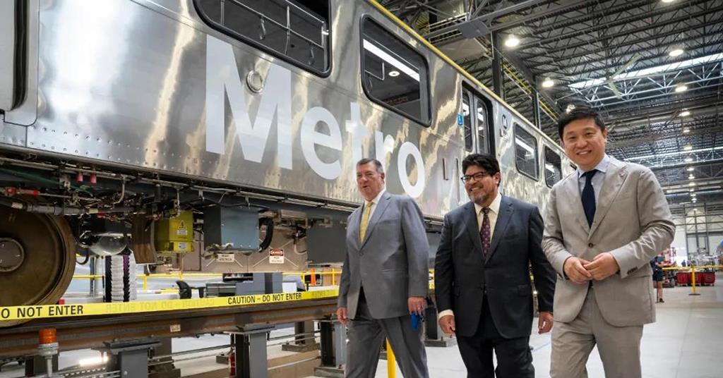 CRRC unveils Los Angeles metro cars | Metro Report International ...