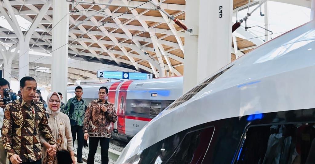 Whoosh opens as the fastest railway in southeast Asia | News | Railway ...