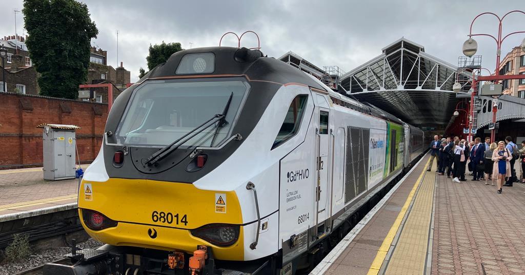 HVO fuel switch starts Chiltern Railways decarbonisation drive | Rail ...