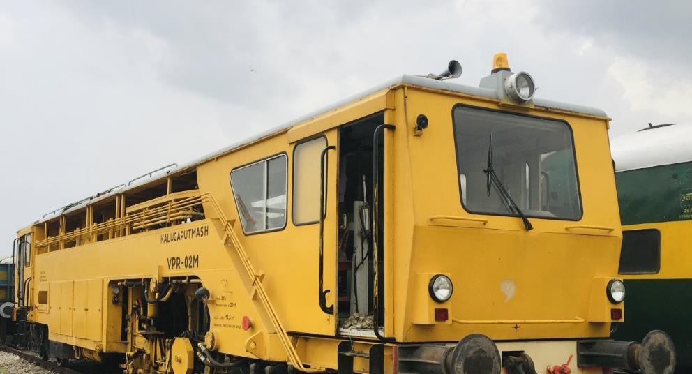 Indian plant begins assembly of Russian track machines | News | Railway ...