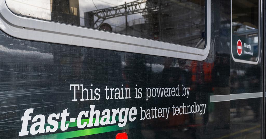 Great Western Railway to put battery train into passenger service on ...