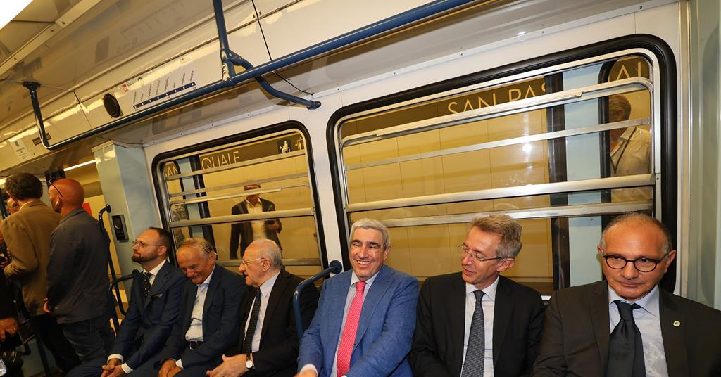 Art and architecture mark Napoli metro Line 6’s return | Metro Report ...