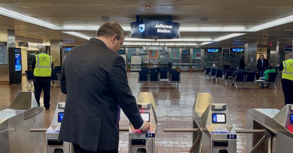 Contactless payment deployed on commuter rail | News | Railway Gazette ...