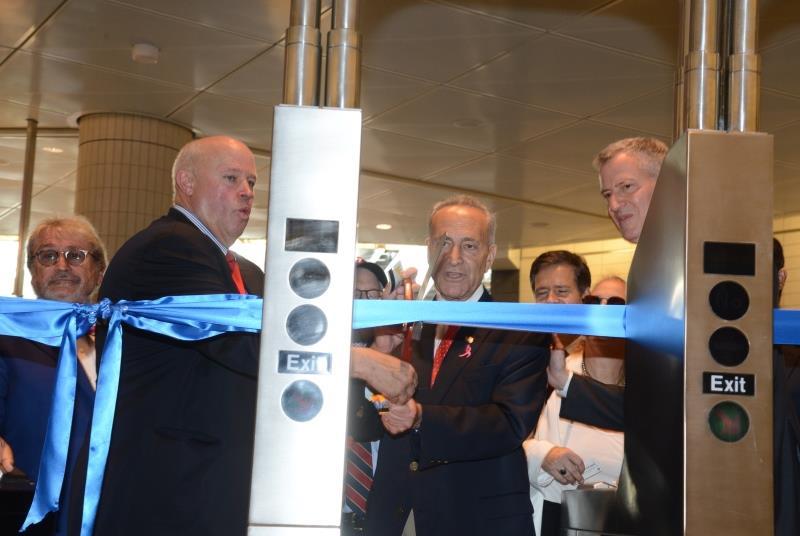 New York opens Subway Line 7 extension | News | Railway Gazette ...