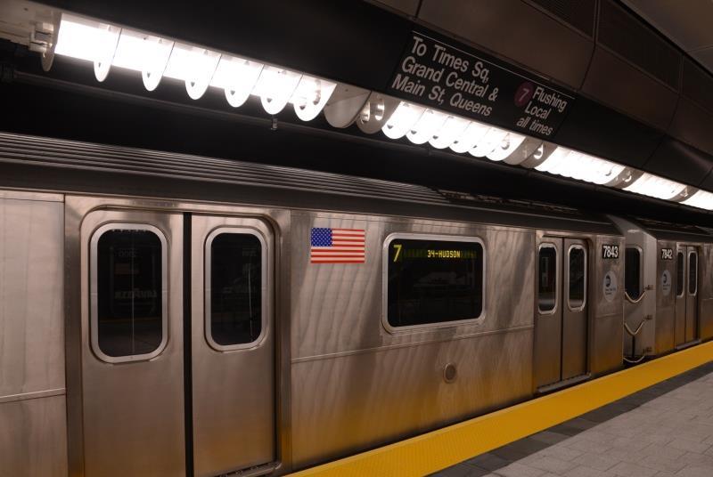 New York opens Subway Line 7 extension | News | Railway Gazette ...