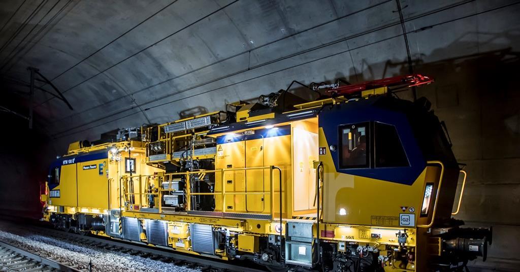 Hybrid OLE maintenance machine completes endurance testing | News ...