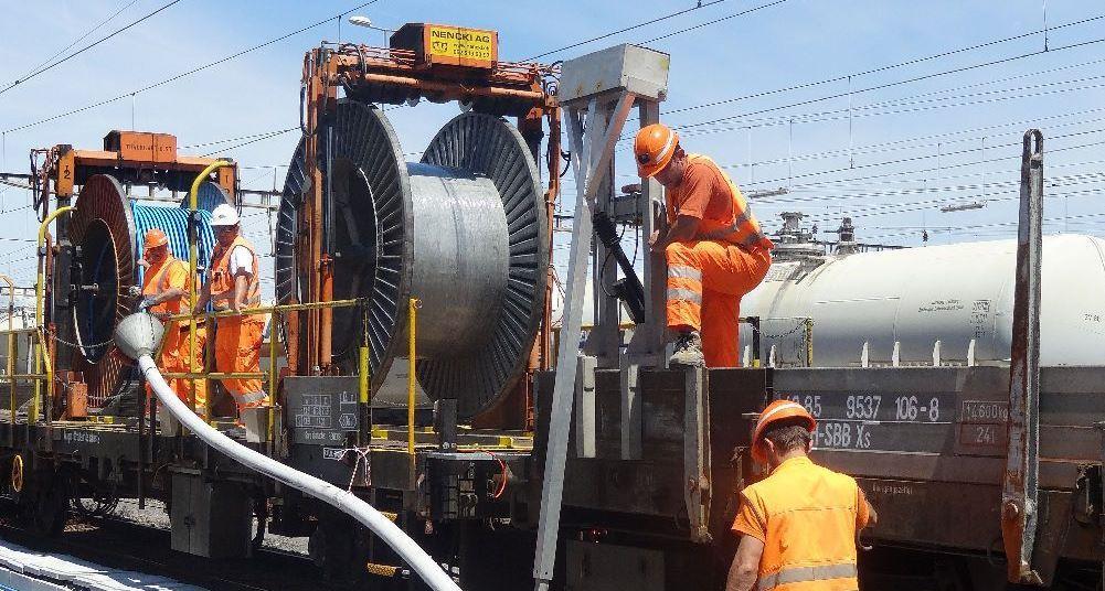 SBB awards on-track plant contracts | News | Railway Gazette International