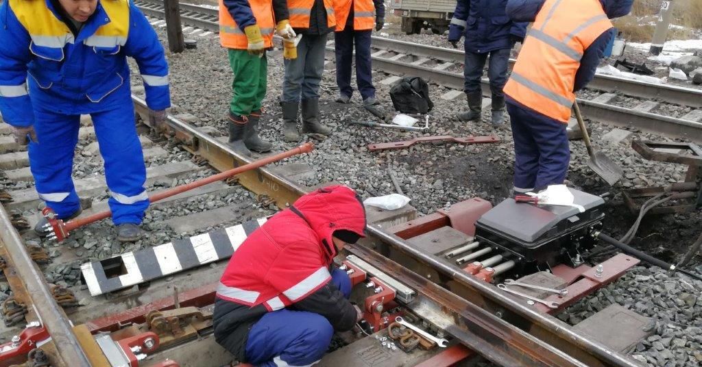 Point machine built for winter on the steppe | News | Railway Gazette ...