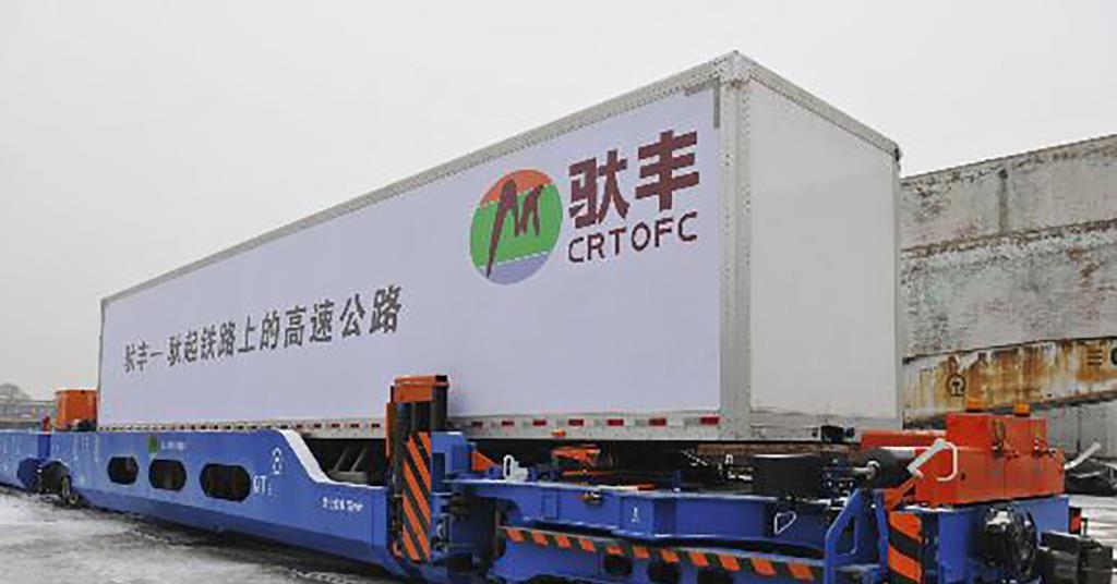 Prototype piggyback wagons on test | News | Railway Gazette International