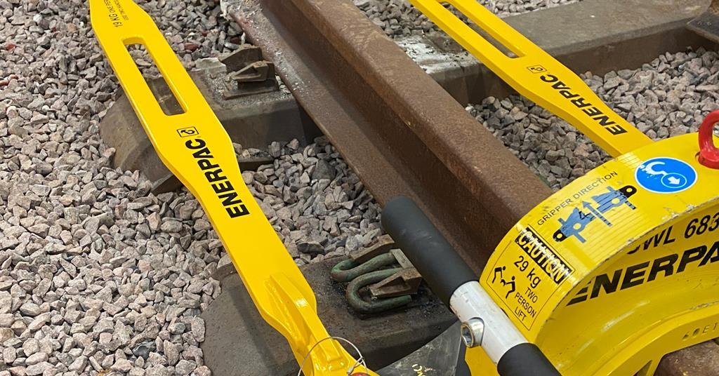 Lightweight rail stressing kit gets Network Rail approval | Rail ...
