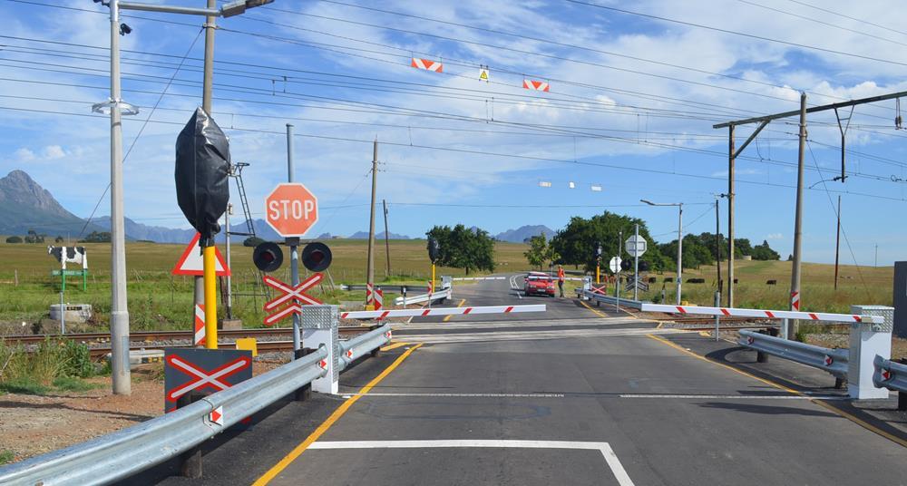 Level crossing framework deal | News | Railway Gazette International