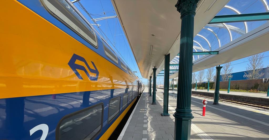 NS signs contract to operate core passenger train services to 2033 ...