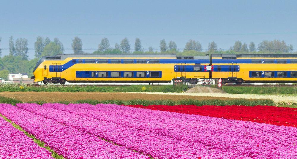 NS signs contract to operate core passenger train services to 2033 ...