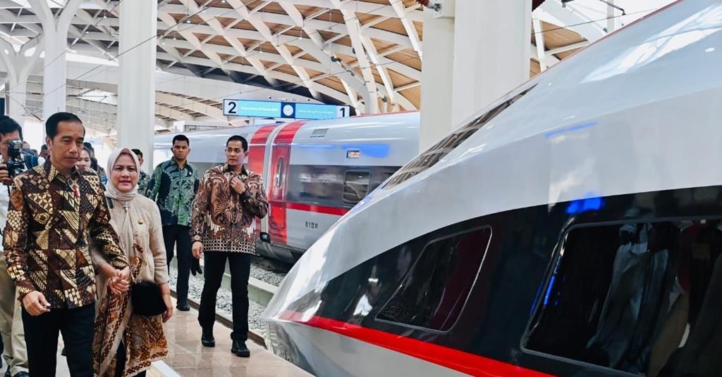 Whoosh opens as the fastest railway in southeast Asia | News | Railway ...