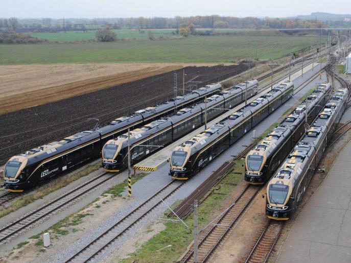 LEO Express carries first passengers | News | Railway Gazette International