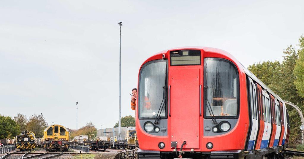 London Underground receives final S Stock train | News | Railway ...