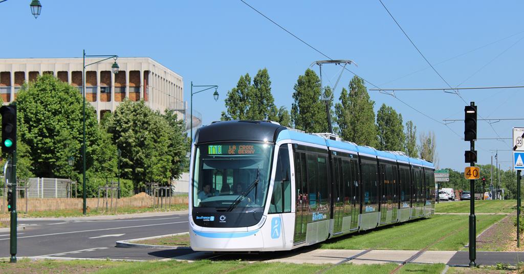 Paris tram Line T10 opens | Metro Report International | Railway ...