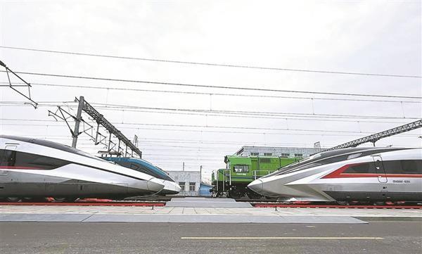 Prototype 450 km/h high speed trains unveiled in China | News | Railway ...
