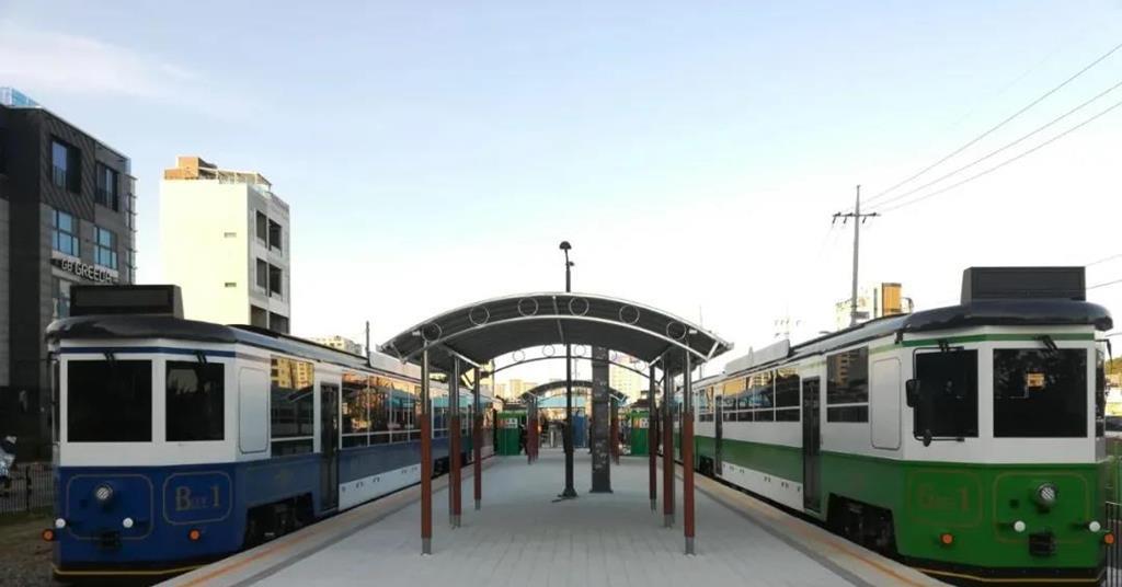 Beside the seaside on battery powered scenic tramway | Metro Report ...