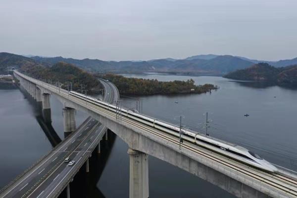 10 Jembatan Terpanjang di Dunia + Foto Pemandangannya