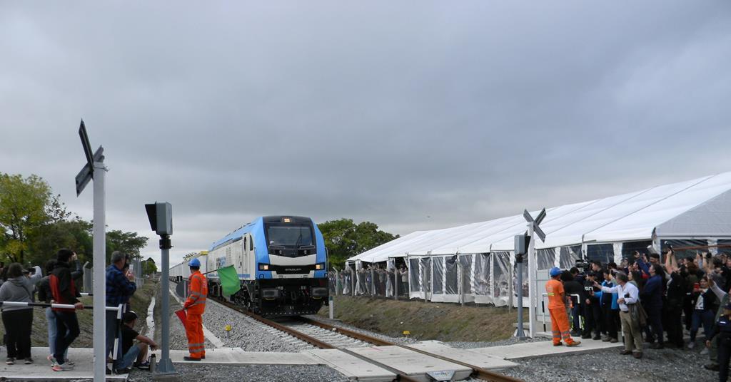 Rebuilt Ferrocarril Central inaugurated | News | Railway Gazette ...