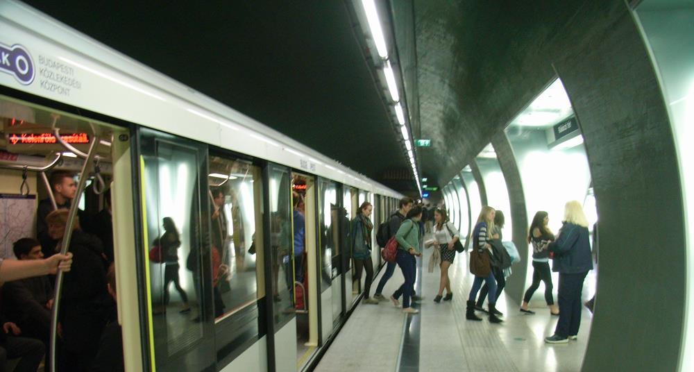 Automated metro Line M4 opens in Budapest | News | Railway Gazette ...