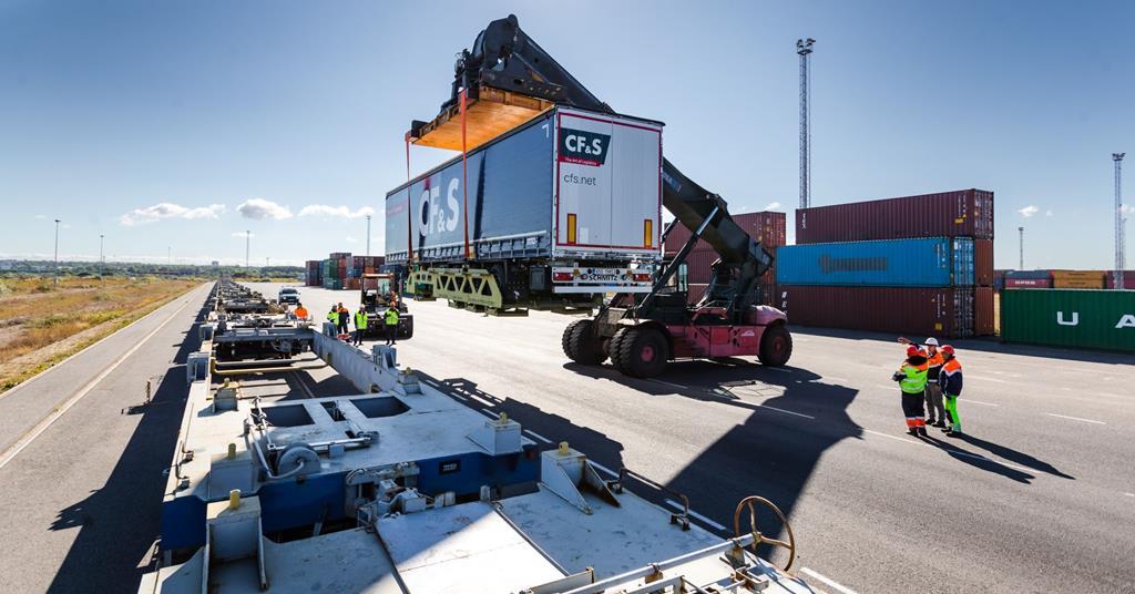 Amber Train links the Baltic States to western Europe | News | Railway ...