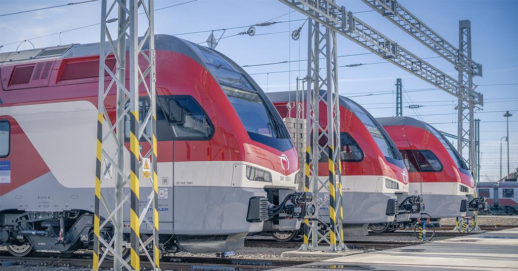 Double-deck EMUs ordered to increase comfort and reduce energy ...