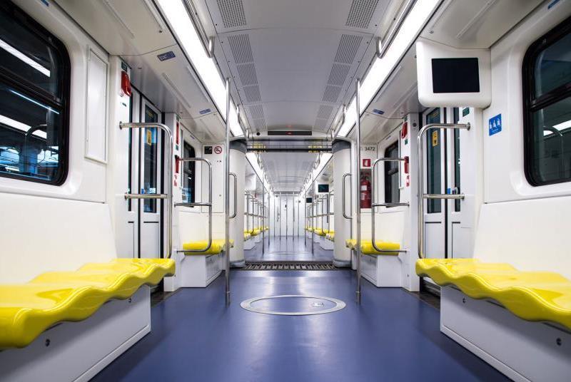Milano welcomes new M2 metro train | News | Railway Gazette International