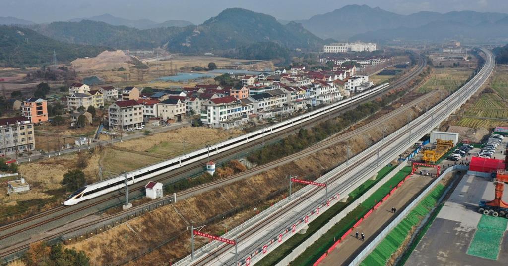 Chinese high speed network tops 40 000 km as first privately funded ...