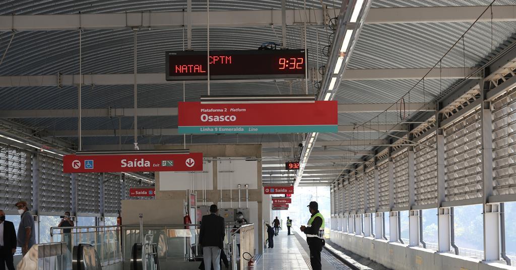 Suburban signalling enhancement to support automated reversals | News ...