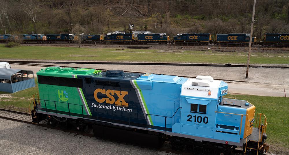 CSX rolls out hydrogen fuel cell locomotive | News | Railway Gazette ...