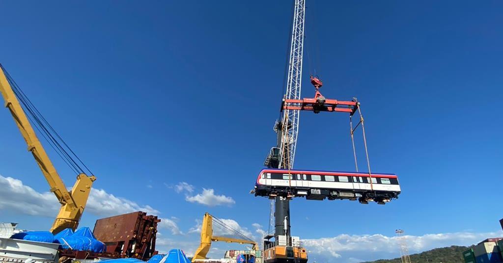 ‘Modern, efficient and sustainable’ trains arrive in Costa Rica | News ...