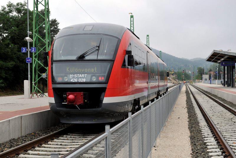 MÁV-Start seeks up to 50 battery-electric trainsets | News | Railway ...