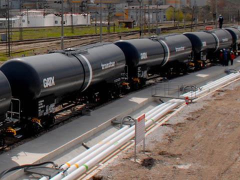 Unprecedented demand for tanks | News | Railway Gazette International