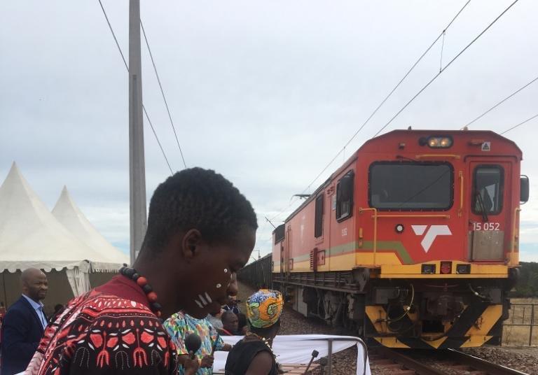 Transnet launches record 375-wagon train | News | Railway Gazette ...