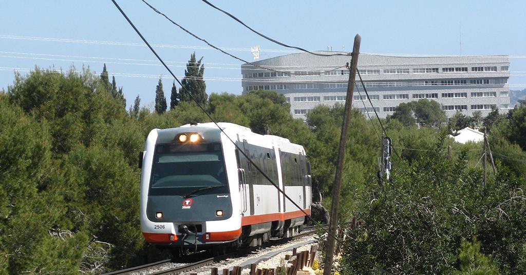 Electro-diesel units ordered for Benidorm – Dénia line | News | Railway ...