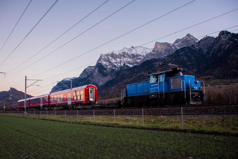 Rhätische Bahn takes first delivery of Albula line trainset | News ...