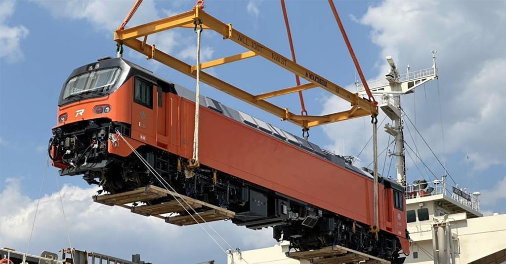 E500 electric locomotives delivered to Taiwan | News | Railway Gazette ...