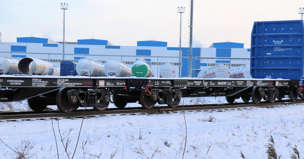 Polish operator orders high-capacity flat wagons | News | Railway Gazette International