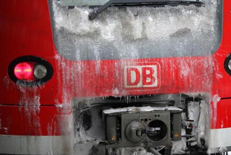 DB orders containerised train de-icing units | News | Railway Gazette ...