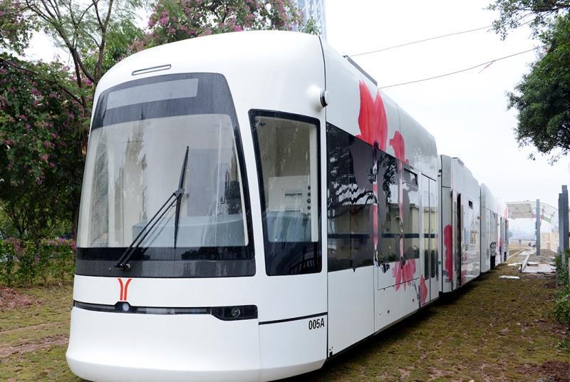 Guangzhou tram line opens | News | Railway Gazette International