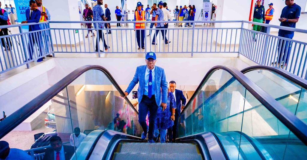 Diesel loco-hauled metro train carries first passengers on Lagos Blue ...