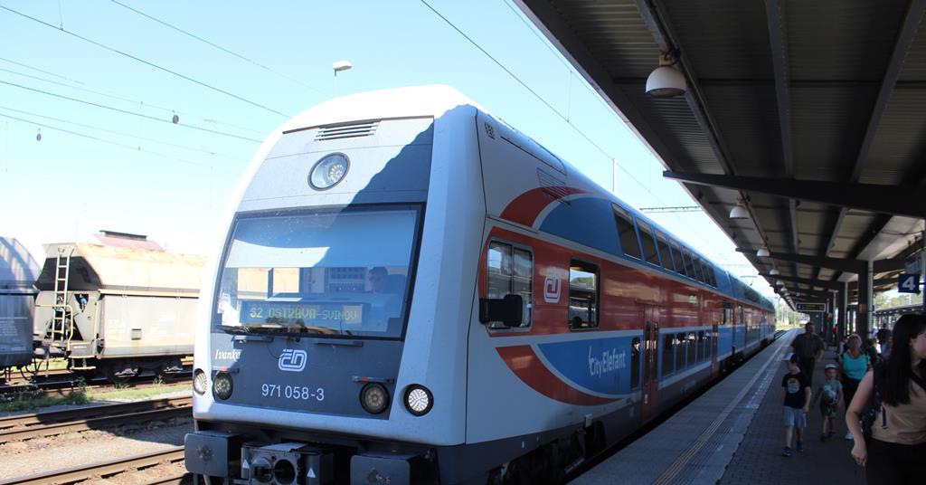 ČD calls tenders for long-distance and suburban EMU fleets | News ...