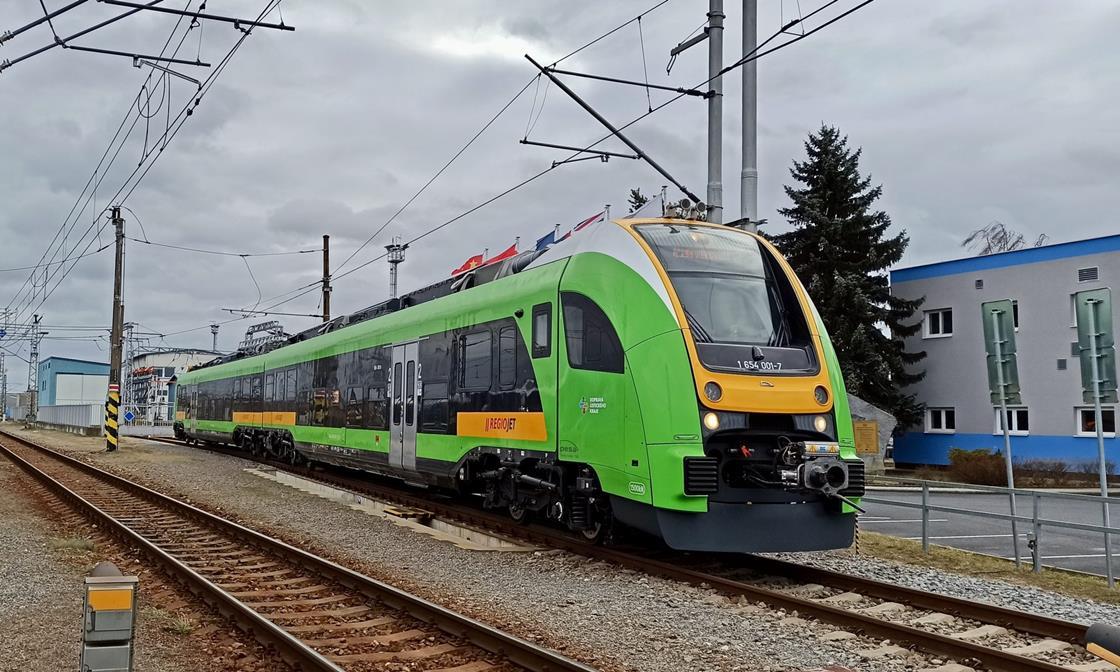 Pesa selected to supply 62 EMUs to Romania | News | Railway Gazette ...