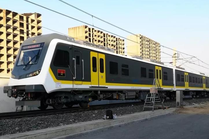 CRRC delivers DMUs to Angola | News | Railway Gazette International