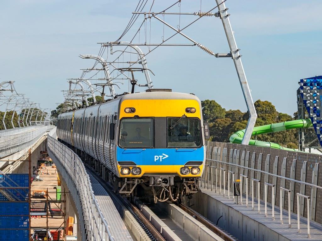 Melbourne opens elevated rail alignment | News | Railway Gazette ...