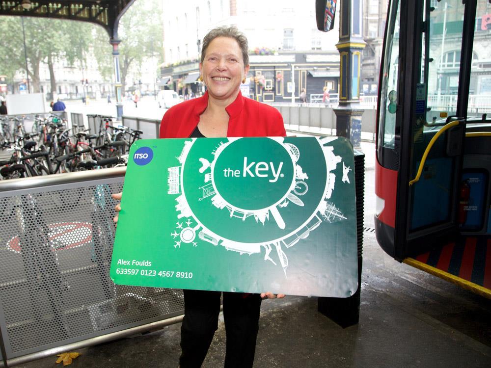 Oyster readers begin accepting National Rail ITSO smart cards | News ...