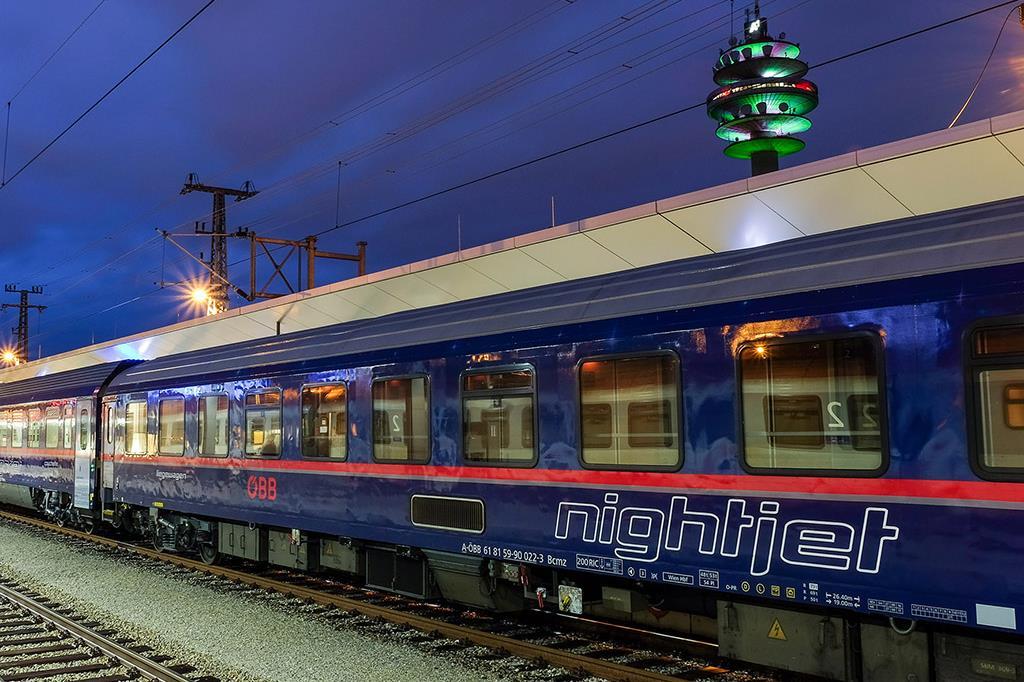 Four operators to co-operate to expand night train services | News ...